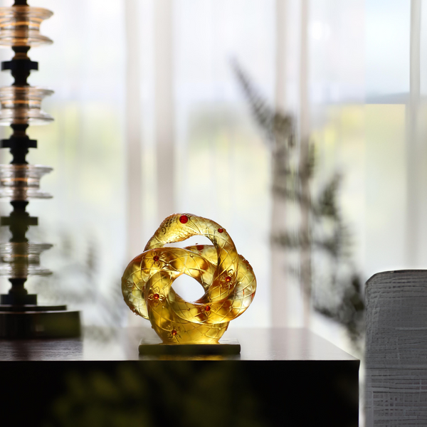 LIULI Crystal Art, Zodiac Figurine, Snake, Shifting Winds of Fate ...